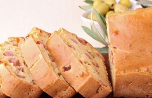 Συνταγή: Αλμυρό κέικ με ζαμπόν και τυρί