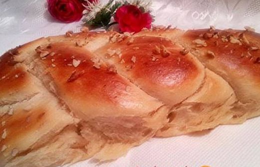 Συνταγή: Τσουρέκι με "ζαχαρούχο" απο στέβια συνταγή από Μαρία Κούρτη