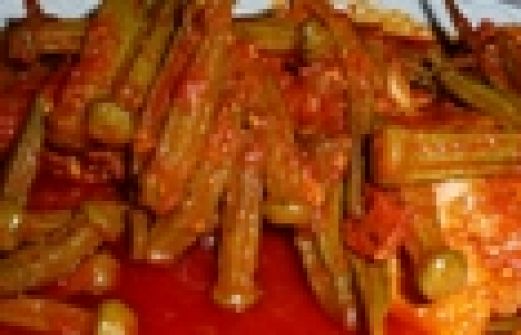 Συνταγή: Κοτόπουλο με μπάμιες