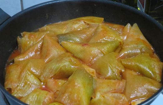 Συνταγή: Πρασοντολμαδάκια τρίγωνα!