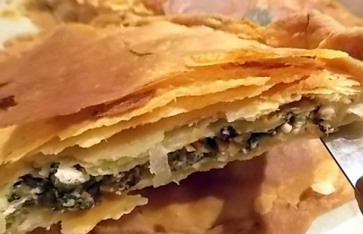 Συνταγή: Χορτόπιτα (και όχι μόνο) με μακεδονικό φύλλο και κρητική γέμιση!