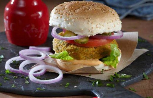 Συνταγή: Burger με μπιφτέκι λαχανικών συνταγή από Hellmanns