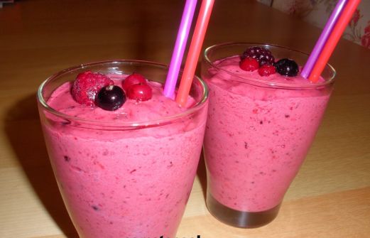 Συνταγή: Smoothie με κοκκινα φρουτα