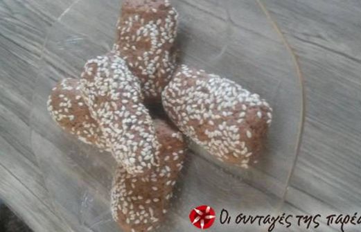 Συνταγή: Νηστίσιμα κουλουράκια με αλεύρι ολικής και σταφίδα συνταγή από ...