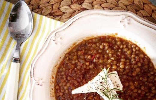 Συνταγή: Οι φακές της γιαγιάς